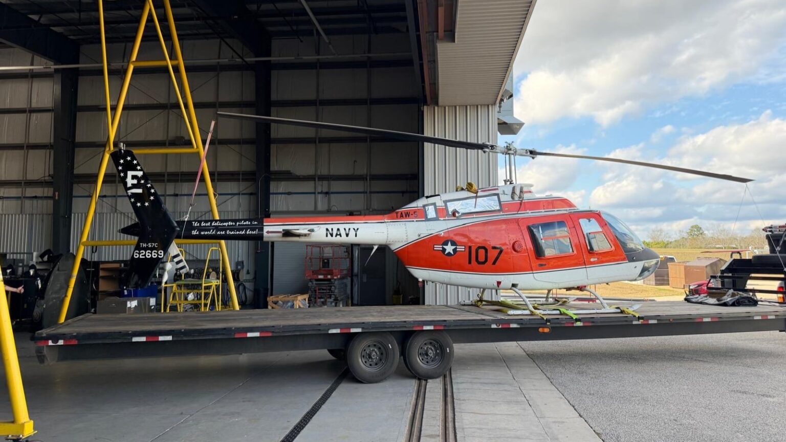 Sri Lanka Air Force to Receive 10 U.S. Navy Helicopters for Disaster ...