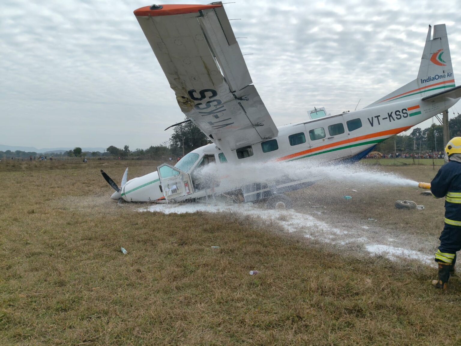 India: Cessna 208B aircraft Crashes in Odisha, Six Passengers Injured ...